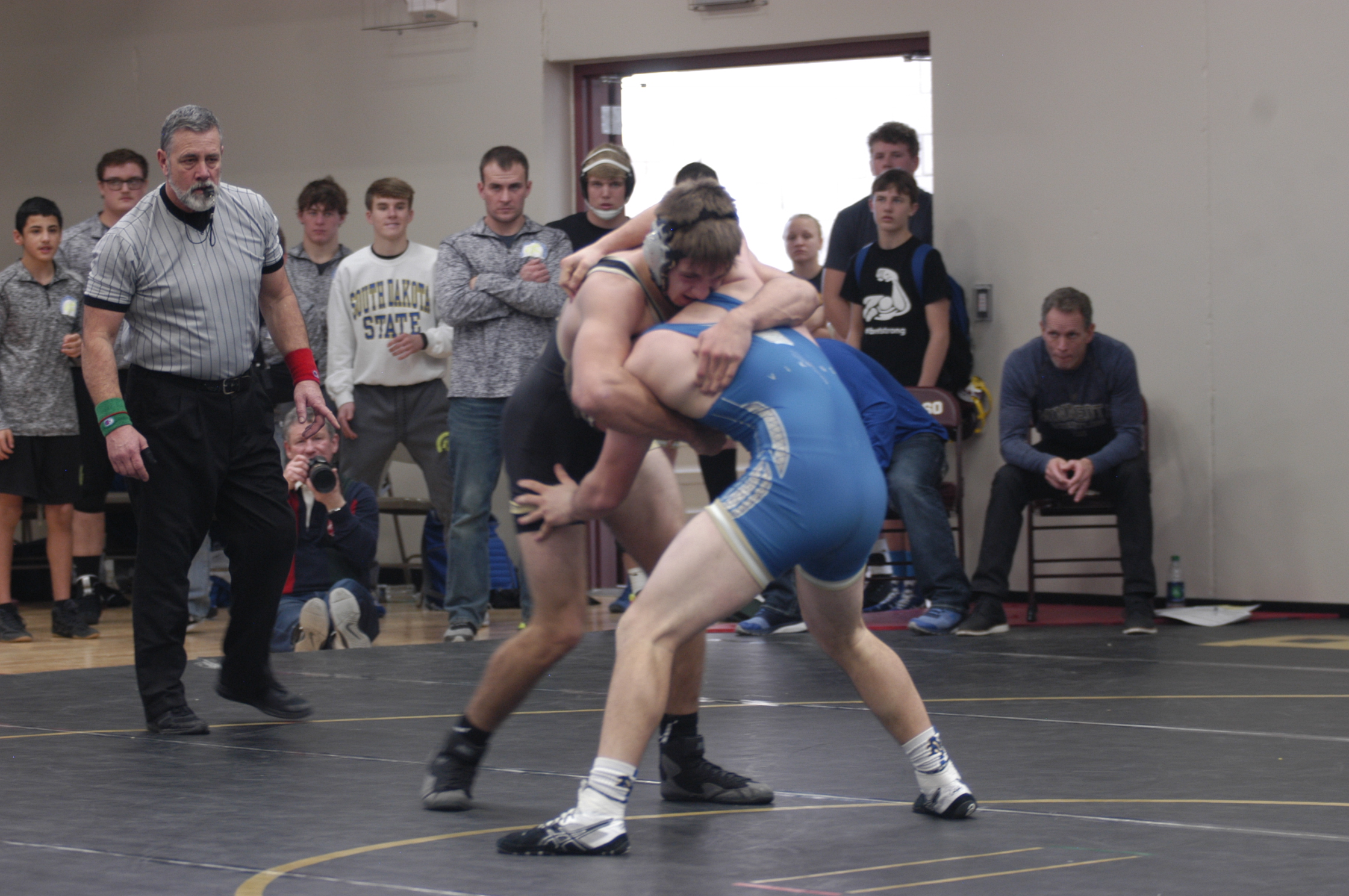 Hindt moves to 799 as Bobcats win 2 of 3 | News, Sports, Jobs - The Journal